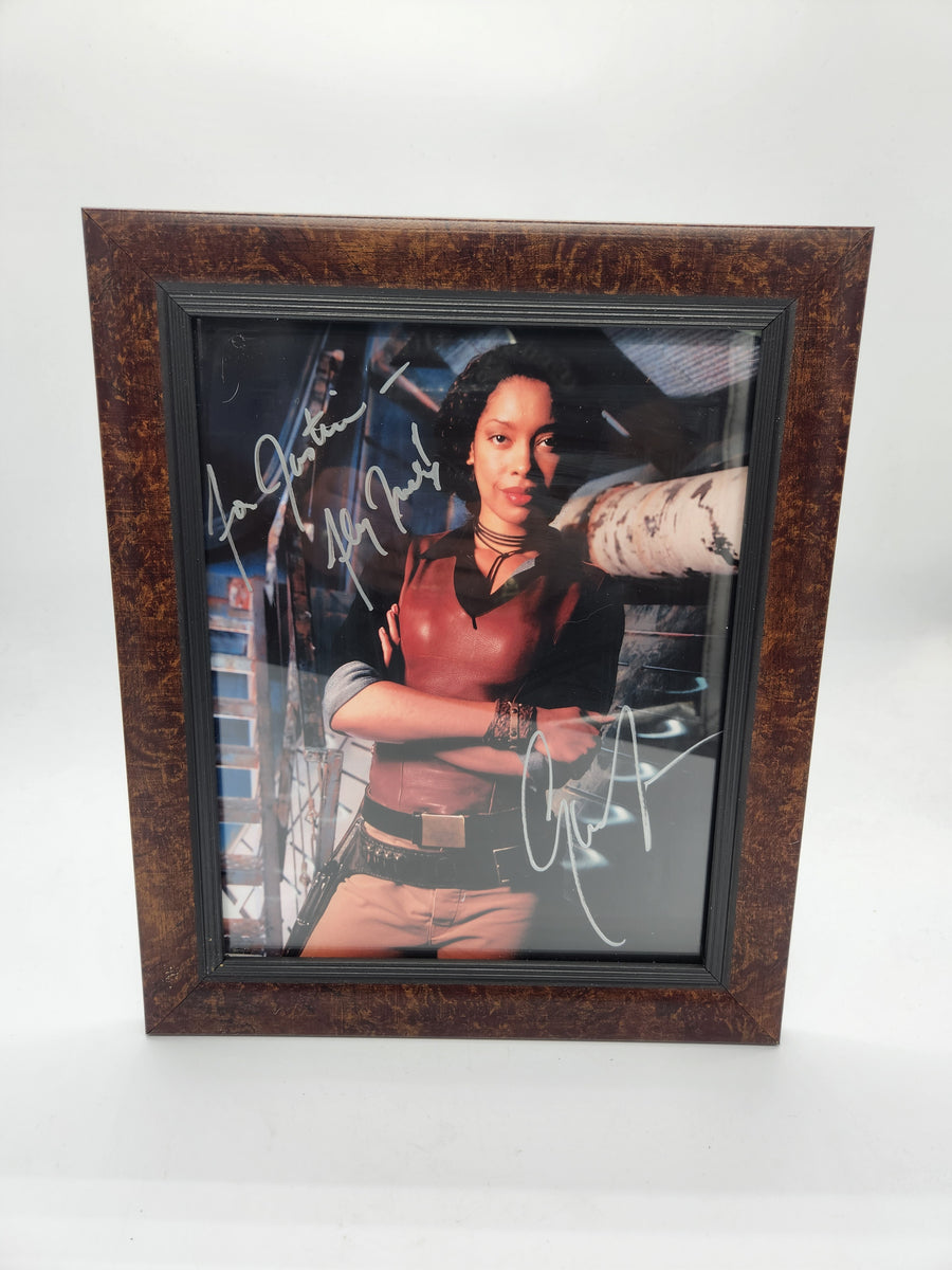 Gina Torres Firefly Official Autograph – Toy Heaven